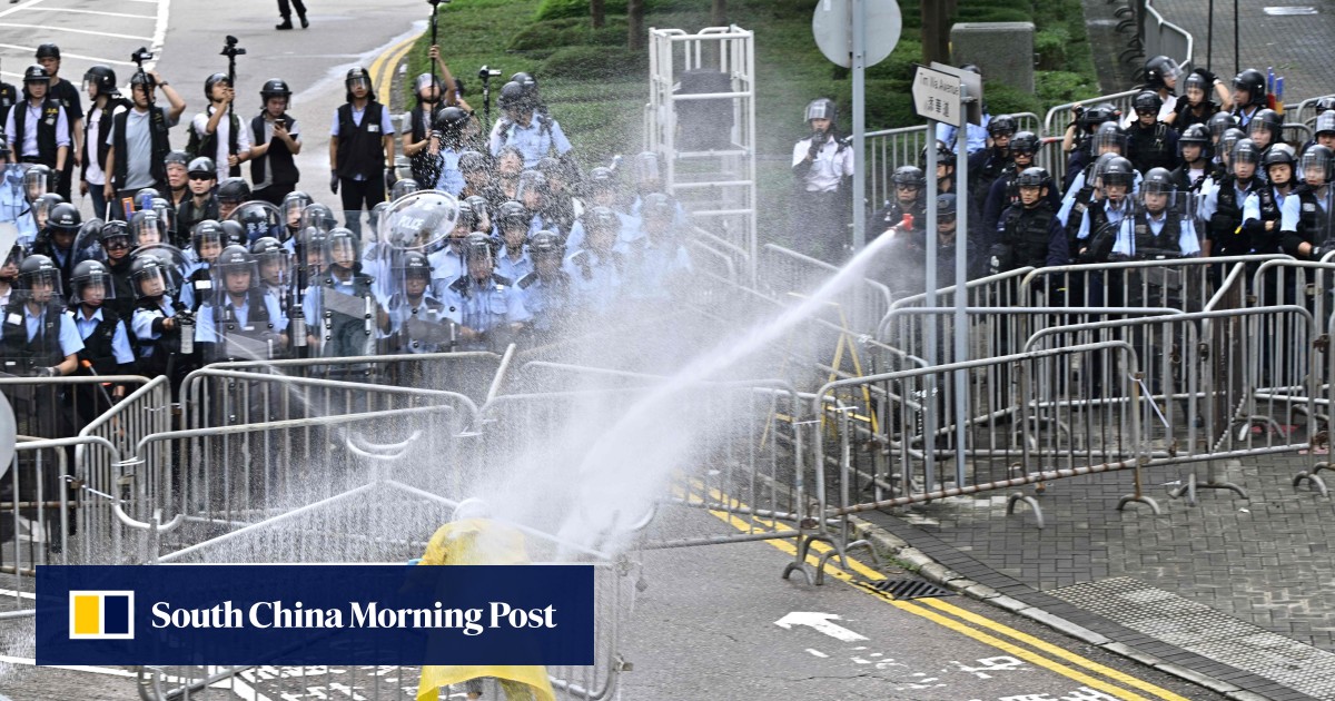 Hang Seng Index drops by the most in five weeks as Hong Kong’s biggest ...