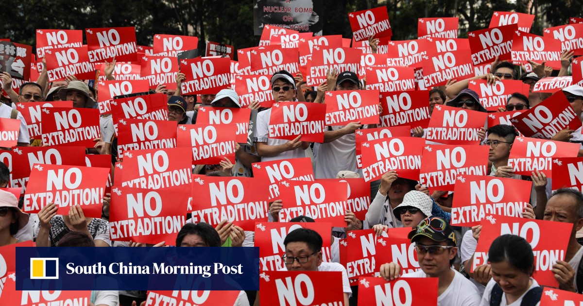 Hong Kong government working to defuse extradition bill crisis ...