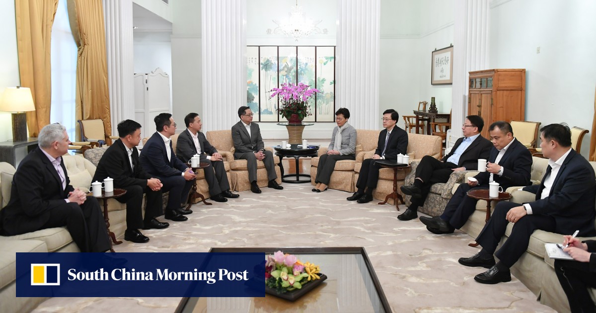 Hong Kong government shows signs of life as protesters push on with ...