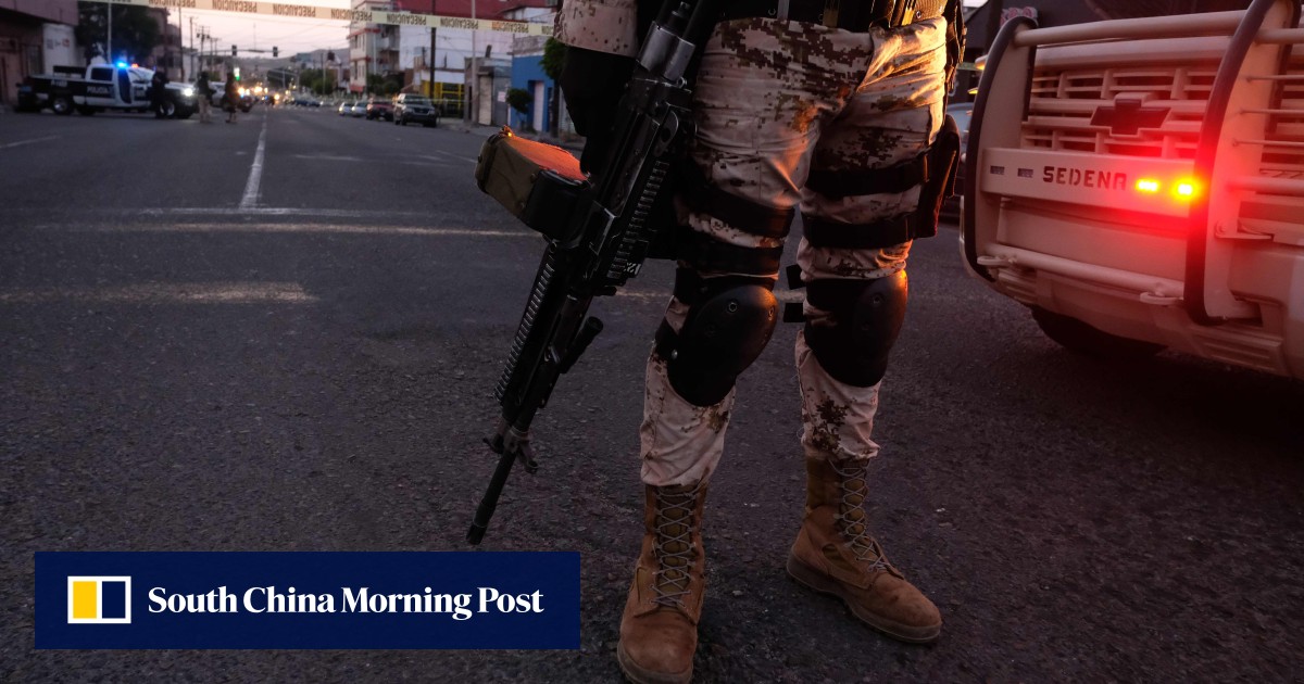 19 bodies hung from bridge or hacked up in Mexican narco ‘turf war ... 19 bodies hung from bridge or hacked up in Mexican narco ‘turf war ...