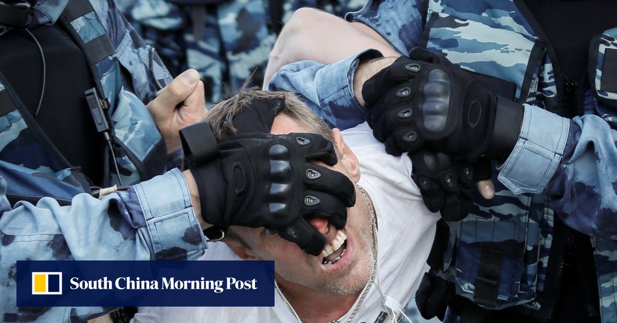 Russia’s ruling pro-Putin party loses one-third of seats in Moscow ...