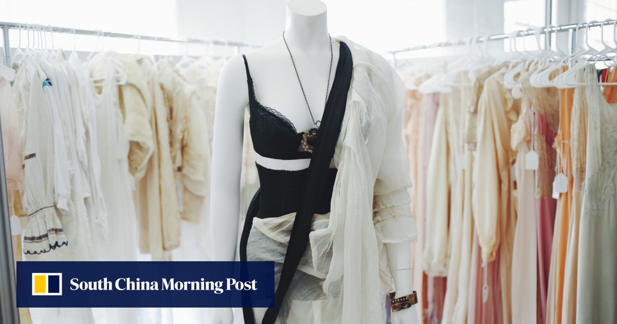 How vintage fashion is going from thrift stores to the red carpet as ...