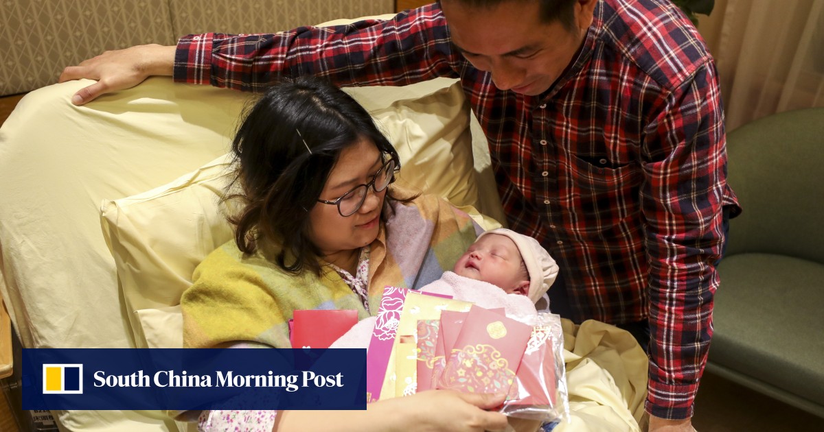 Hong Kong welcomes first new year baby with girl delivered at stroke of ...