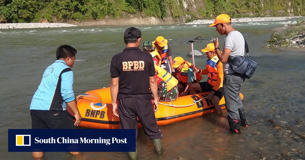 Indonesian foot bridge collapses, causing 9 people to drown in river ...