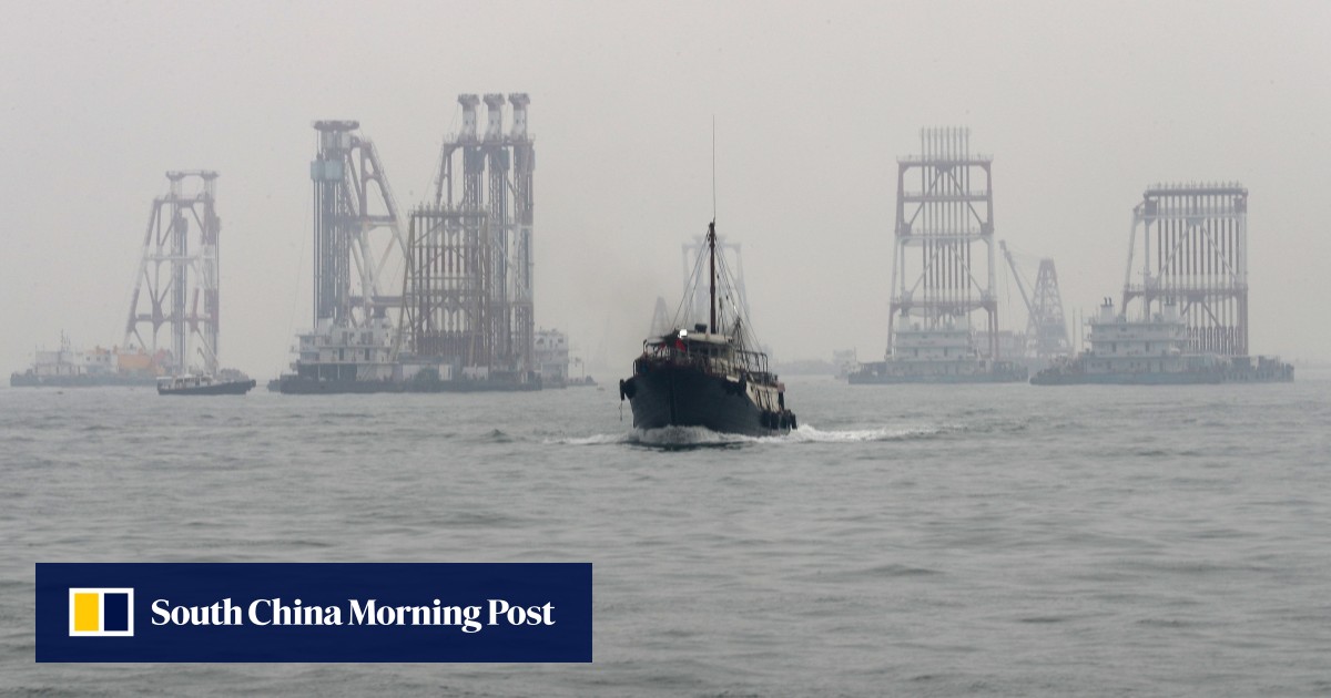 Two suspected mainland Chinese smugglers killed in Hong Kong after ...