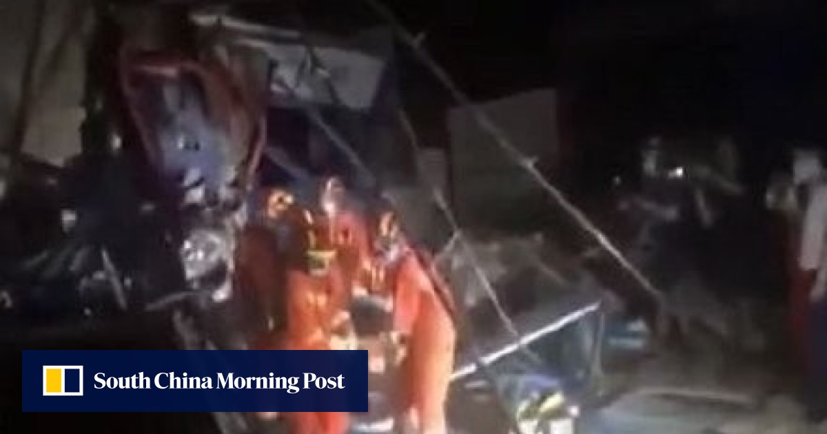 Deadly building site collapse in China stops work at Country Garden ...