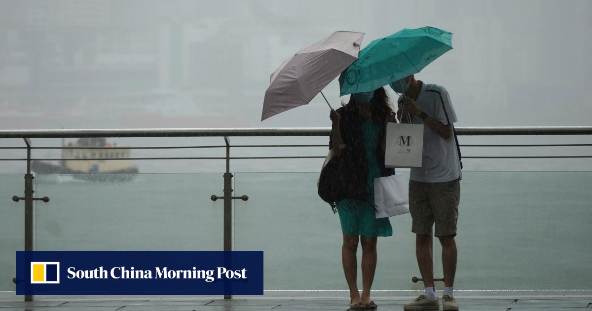 Typhoon signal lowered to No 8 as Higos begins moving away from Hong ...