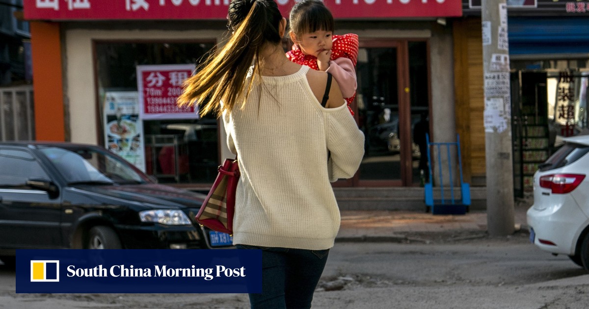 Single mothers in China face Catch-22 when they apply for maternity ...
