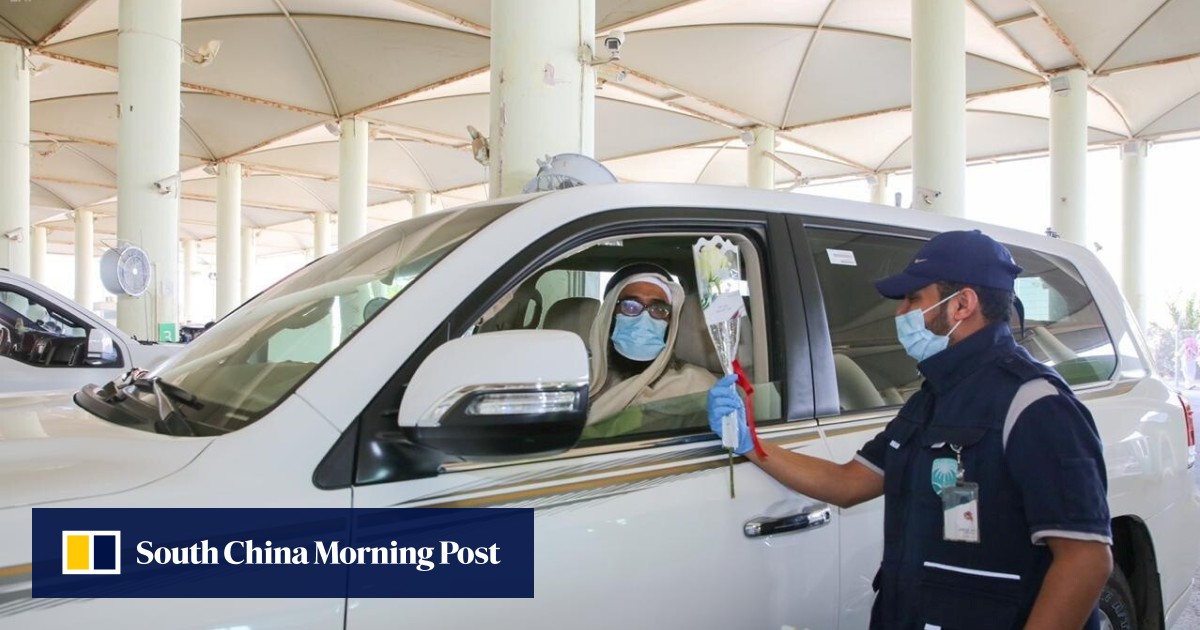 Qataris begin entering Saudi Arabia via border crossing as years-long ...