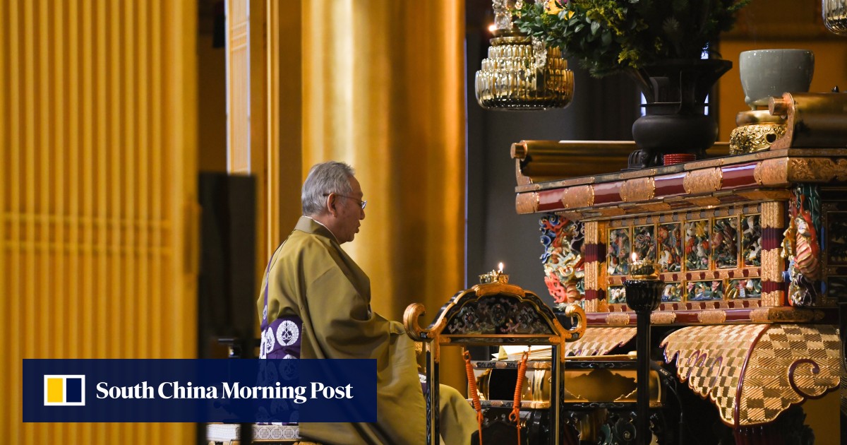 Coronavirus: Japan’s Buddhist temples turn to online funerals, Zen apps ...