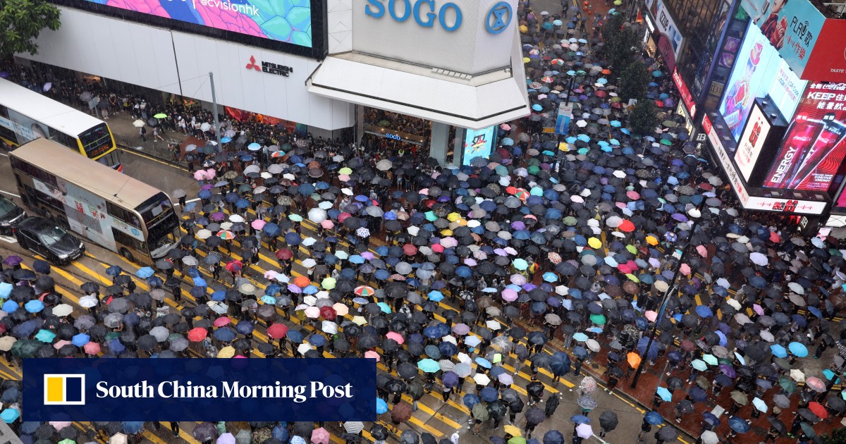 Hong Kong protests: student cleared of riot charge over lack of ...
