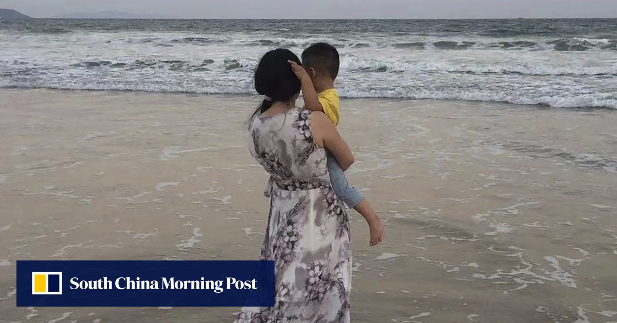 China’s single mothers fight for their rights to public benefits ...