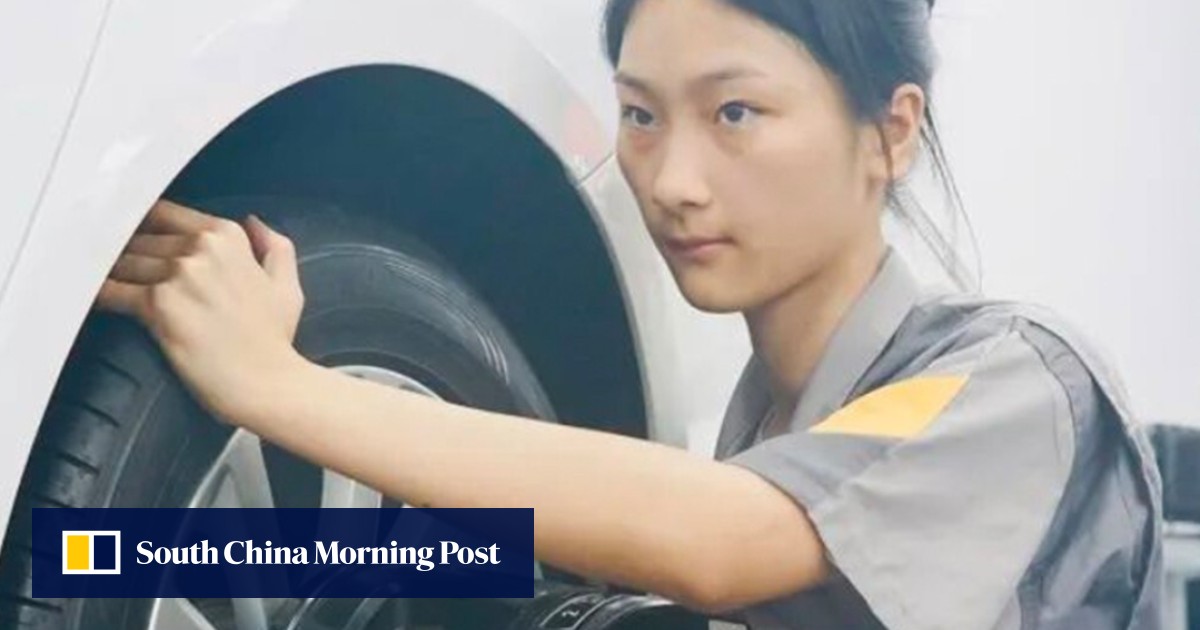 Chinese schoolgirl mechanic a celebrity after beating male competitors ...