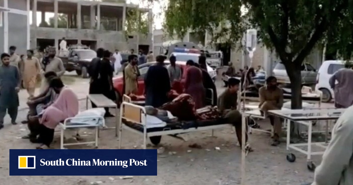 Pakistan rescuers race to save victims trapped under rubble as death ...