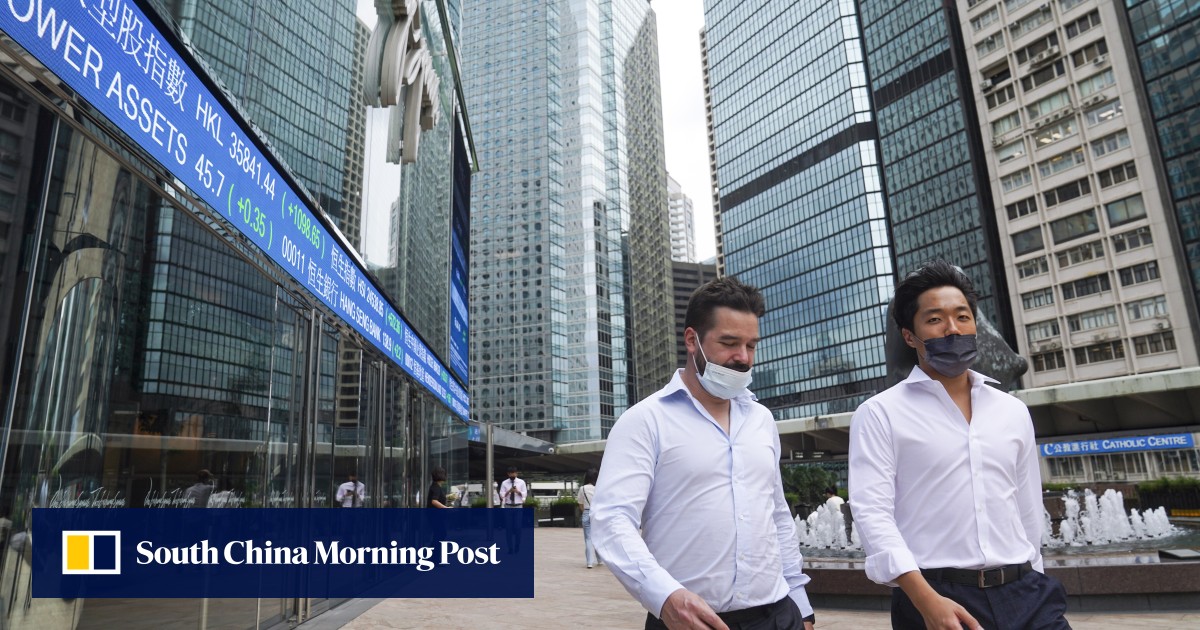 Hong Kong Stocks Rise From One Month Low As Tencent Gains Before