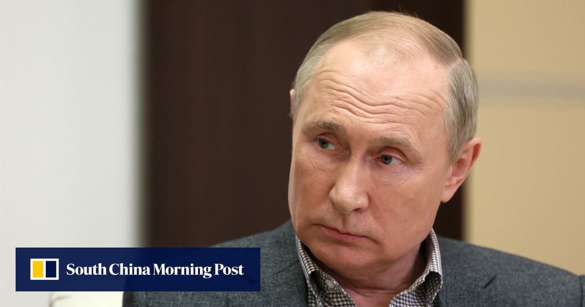 Coronavirus: Vladimir Putin receives third dose of vaccine as Russia ...