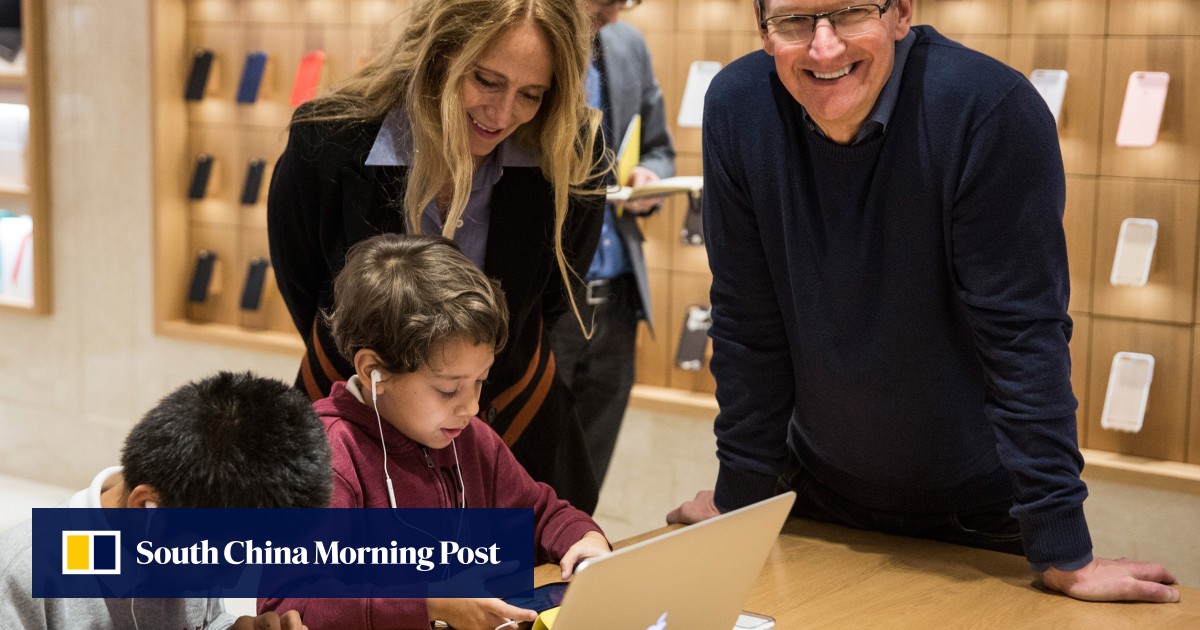 Apple offers summer classes around the US teaching kids how to code ...