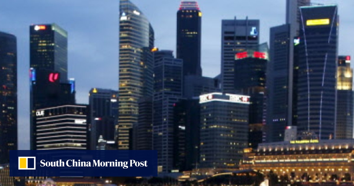 New | Singapore ‘mantrapping’ away Hong Kong financial competitiveness ...