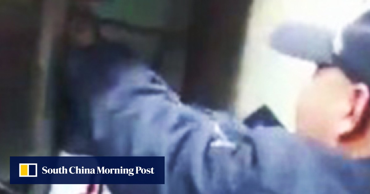 Chinese Burglar Arrested After He Got Head Stuck Between Window Bars