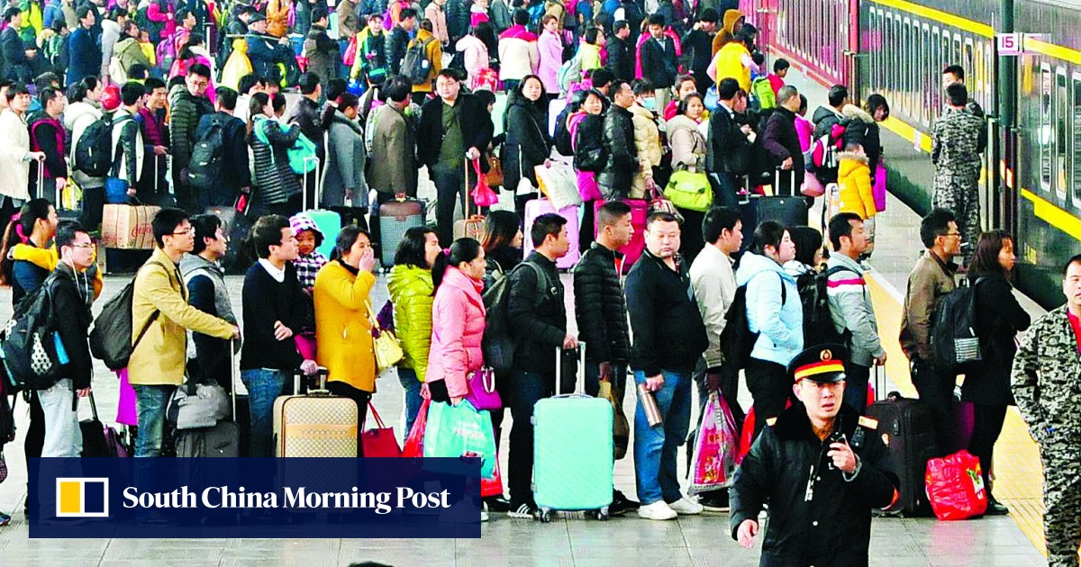 In pictures: record numbers of Chinese make rail journeys back to work ...
