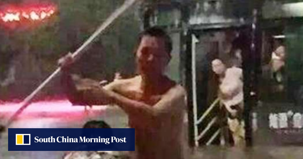 Chinese Good Samaritan rescues 10 women and children with paddleboard ...