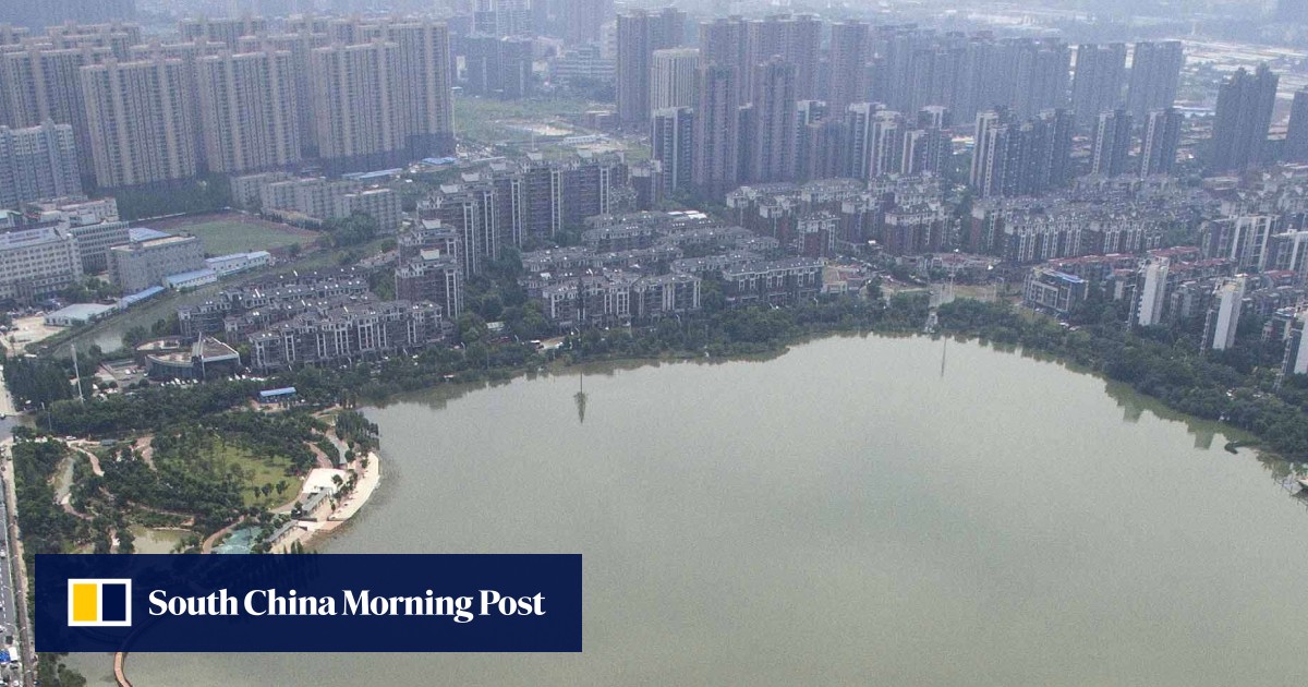 Strong rainfalls continue in China: Shanghai on alert as flooding ...