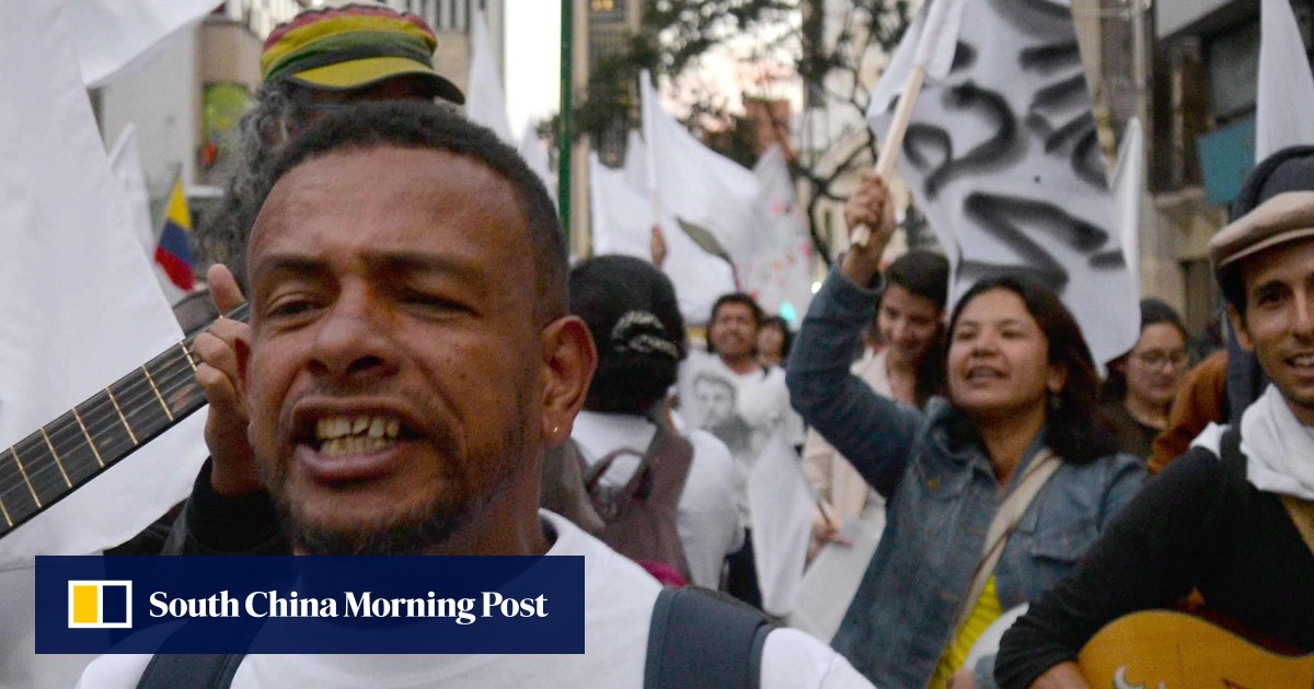 Colombia, Farc to sign new peace agreement to ‘end conflict and build ...