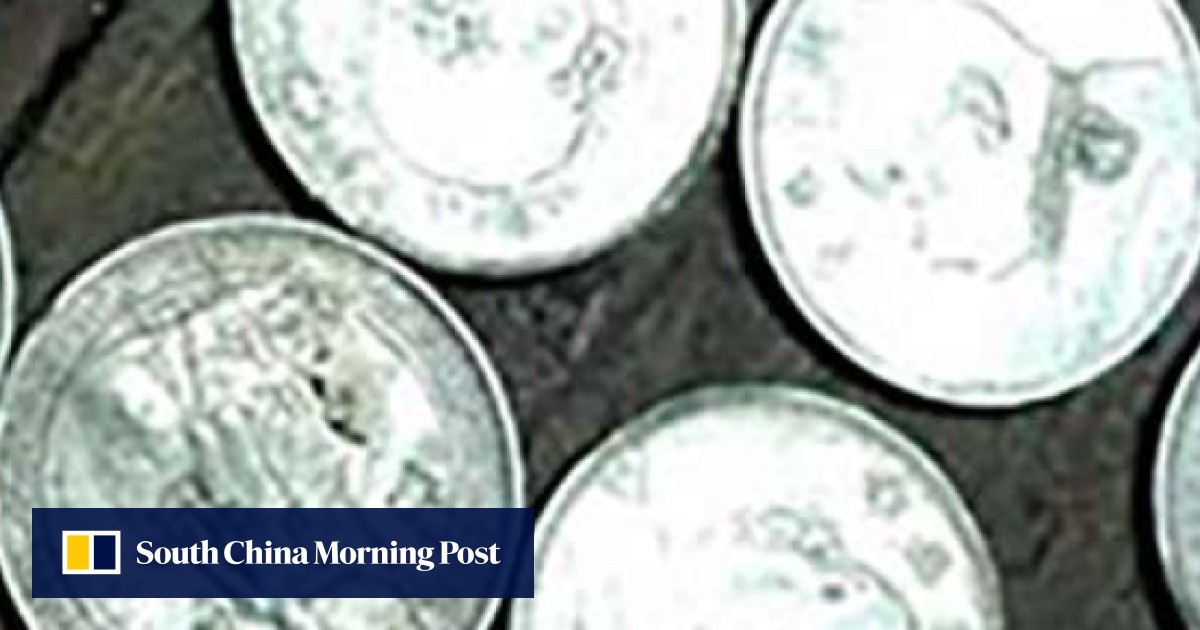 Hundreds scramble for silver coins found in demolished Chinese home ...