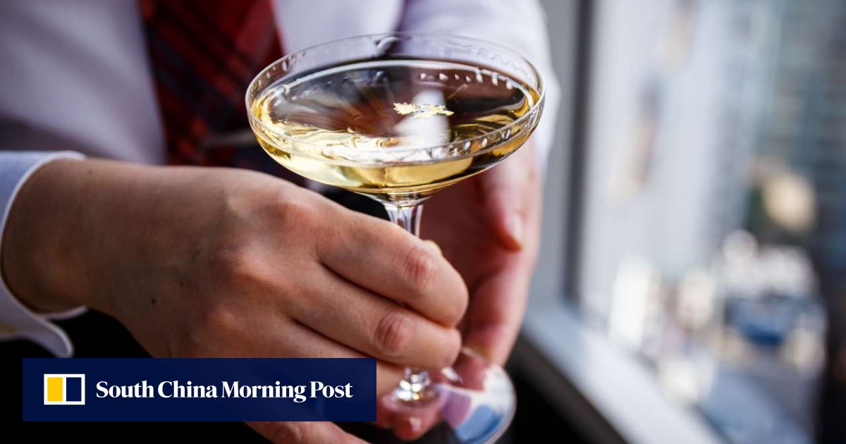 Legendary Japanese mixologist Hidetsugu Ueno opens Bar de Luxe in Hong ...