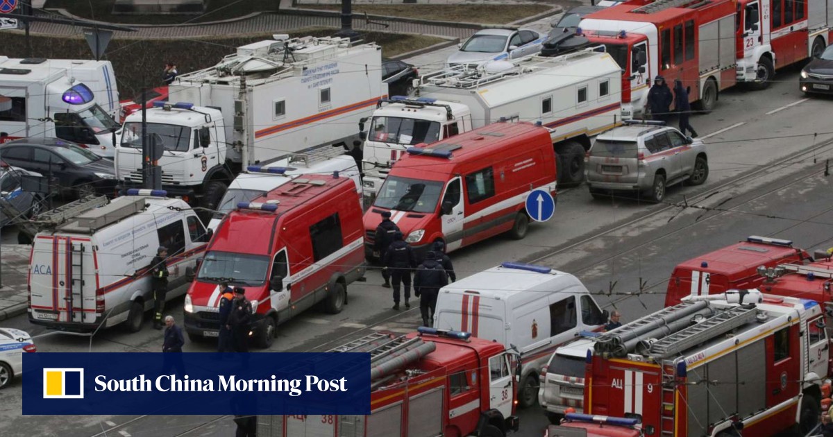 St Petersburg subway bombing kills 11, injures dozens, as Putin visits ...