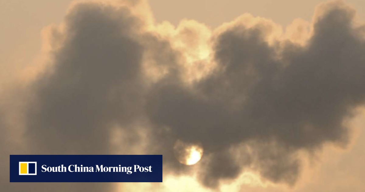 China’s smog inspectors held captive during checks on polluting factory ...