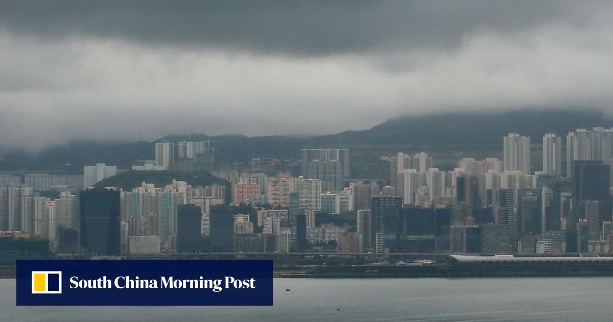 Hong Kong bracing for a wintry weekend ahead as heavy rain ...