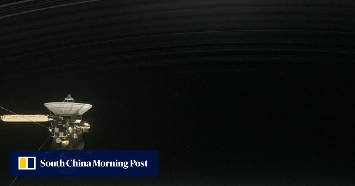 Nasa’s Cassini spacecraft flies between Saturn and its rings, show ...