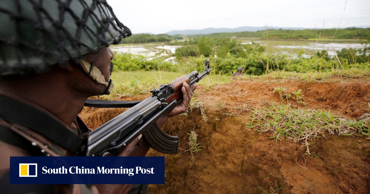 Update | Myanmar misery: Bangladesh border guards force back terrified ...