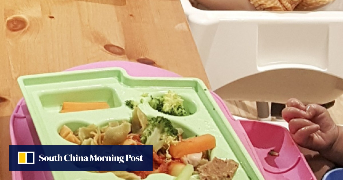 Video | The Hong Kong babies feeding themselves solid food instead of ...