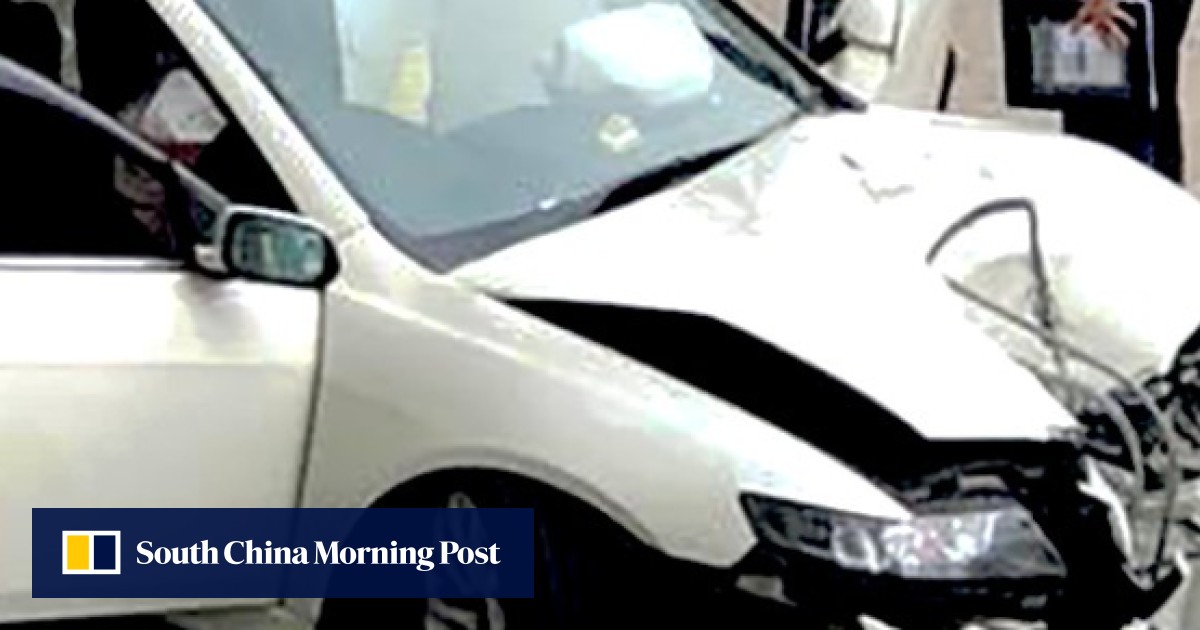 Man arrested after car veers into opposite lane, crashing into truck ... Man arrested after car veers into opposite lane, crashing into truck ...