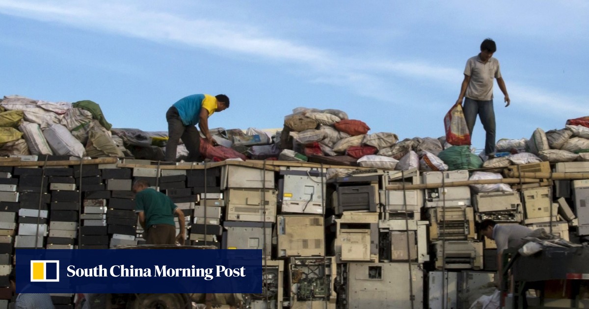 Hundreds arrested in 2017 for smuggling a mountain of waste into China ...