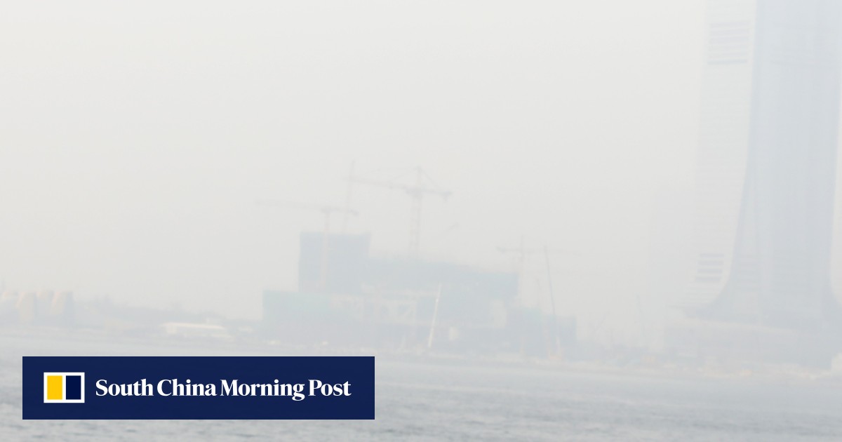 Hong Kong smog hits top of the health risk scale, thanks to haze and ...