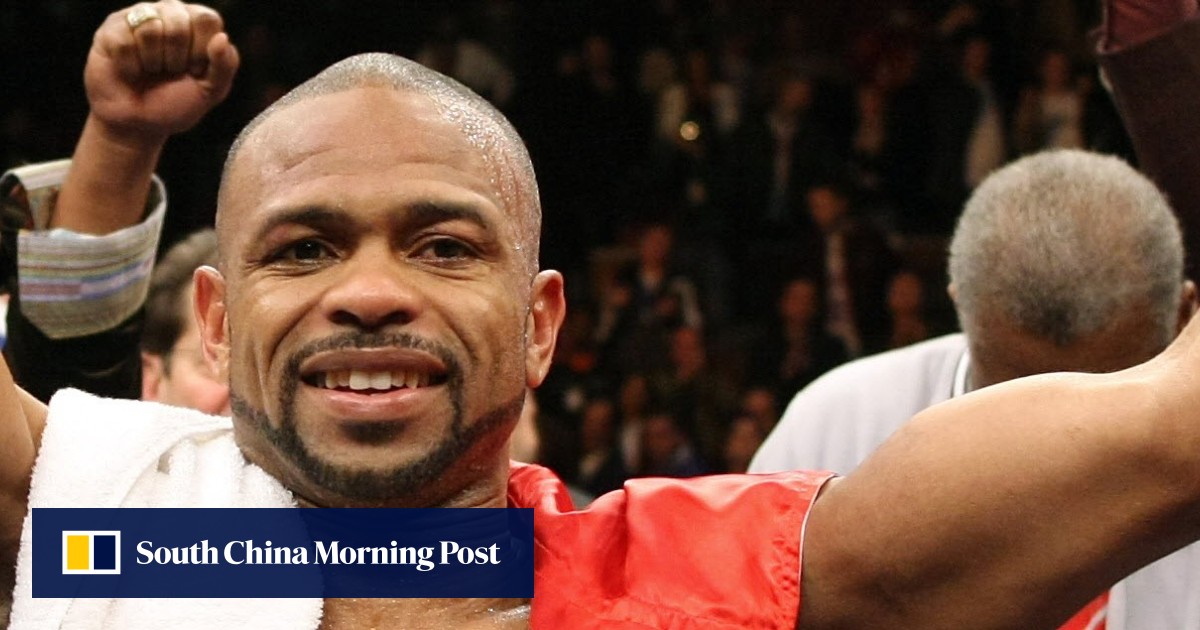 Roy Jones Jnr cruises to decision victory in final fight of his stellar ...