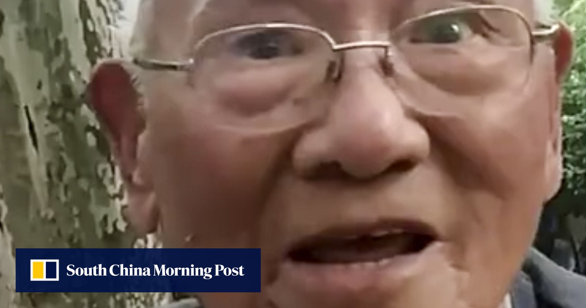 Never too old to learn: Chinese man decided to start studying English ...