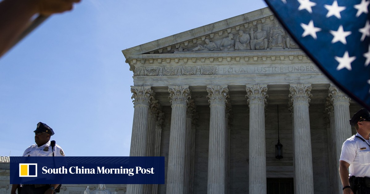 Anthony Kennedy Swing Vote On Us Supreme Court Will Retire Giving