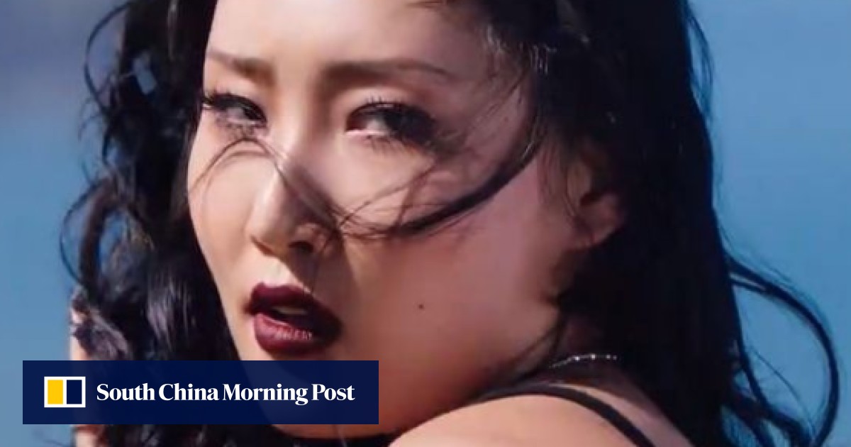 Hwasa from K-pop girl group Mamamoo: the singer and rapper also loved ...