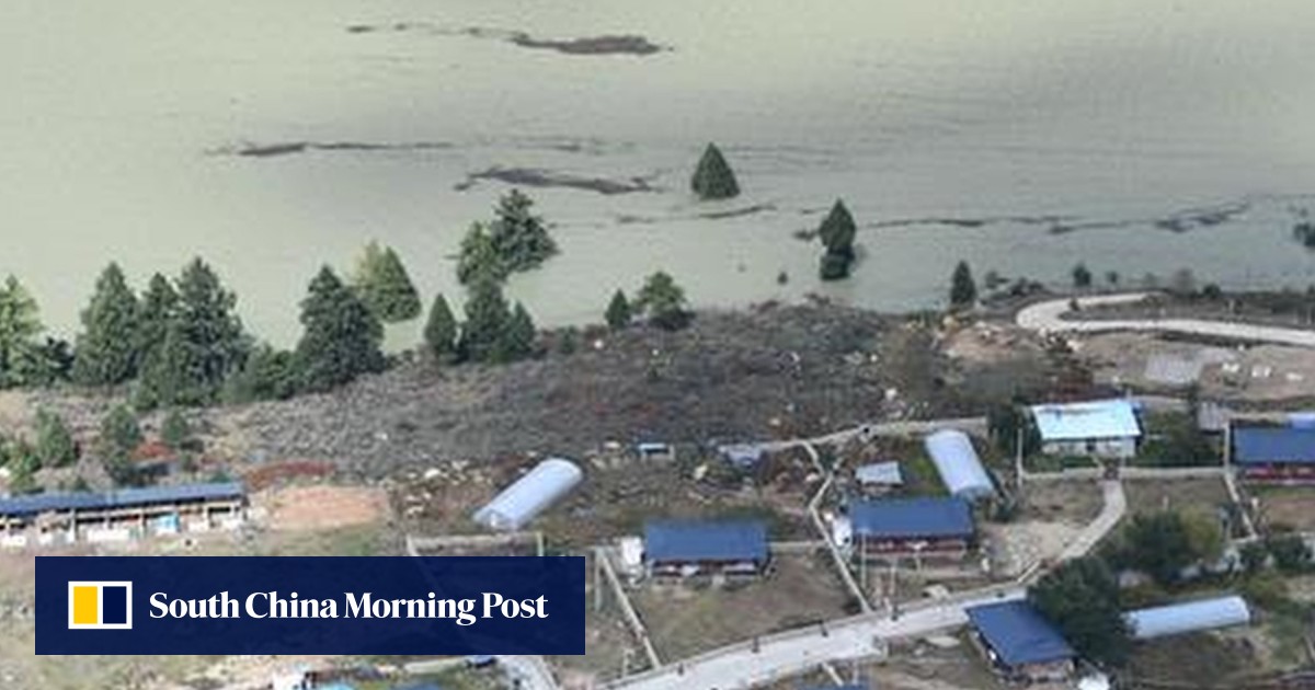 China alerts India as 6,000 evacuated in Tibet after landslide blocks ...