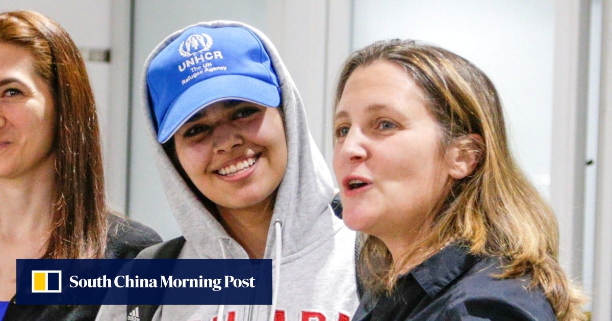‘Very happy’ runaway Saudi teen Rahaf Mohammed al-Qunun arrives in Toronto, Canada after ...