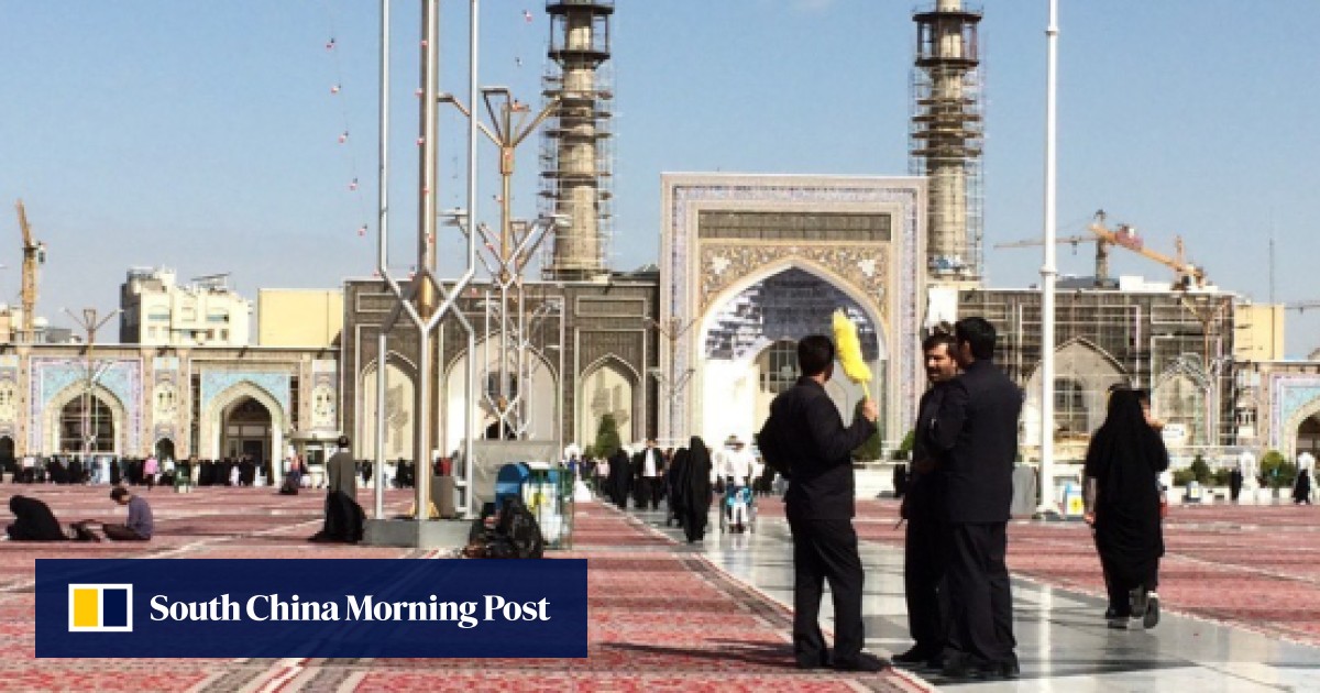 From the Wall to the Water: chasing ghosts of history in Iran | South ...