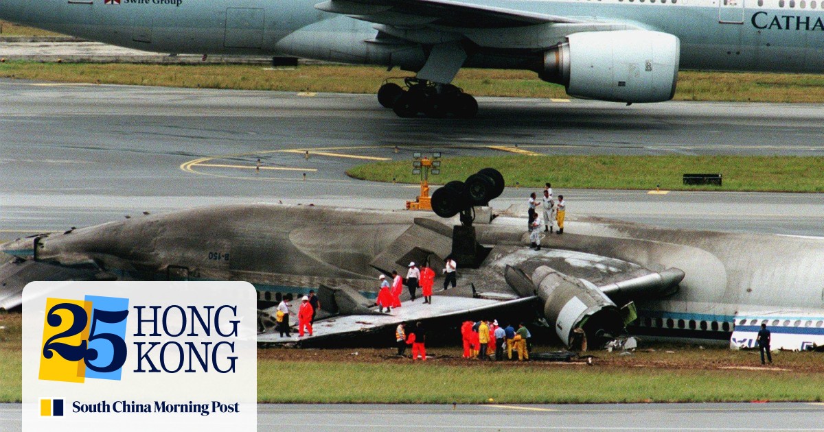 August 22, 1999: China Airlines plane crashes at Hong Kong airport ...