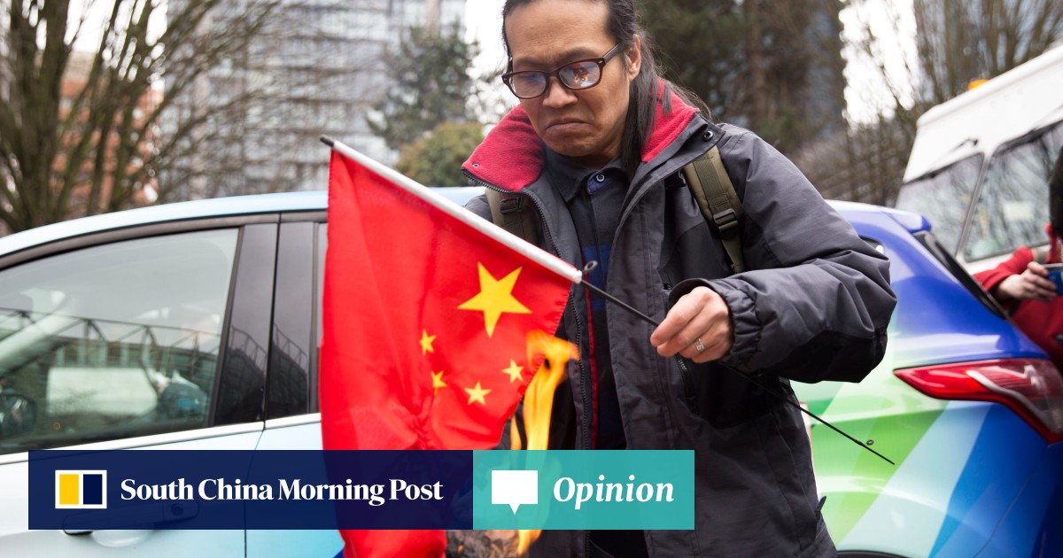 The Hongcouver | Yang Kuang burned a Chinese flag outside Huawei CFO ...