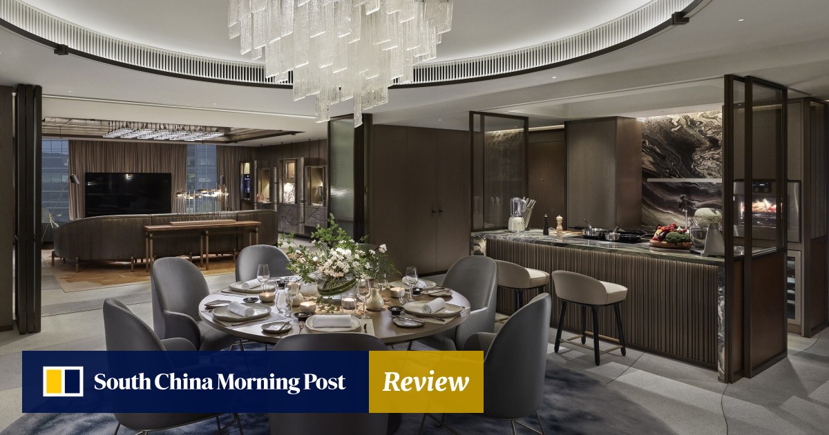 The Entertainment Suite at Hong Kong’s Landmark Mandarin Oriental let ...