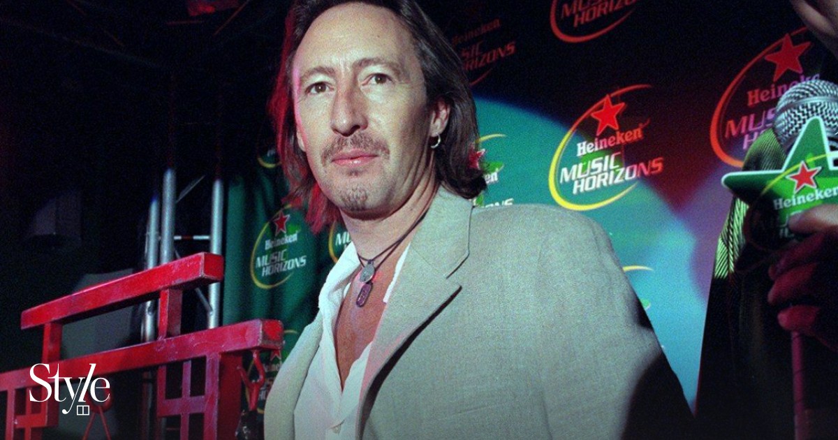 how tall is julian lennon in feet