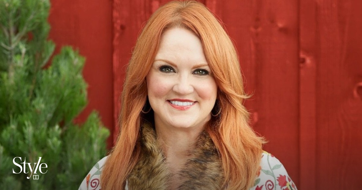 Who is The Pioneer Woman in real life? Ree Drummond is a blogger ...